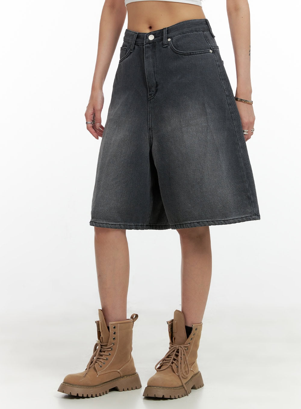 Low Rise Bermuda Jorts CL405 - Acubi style | LEWKIN