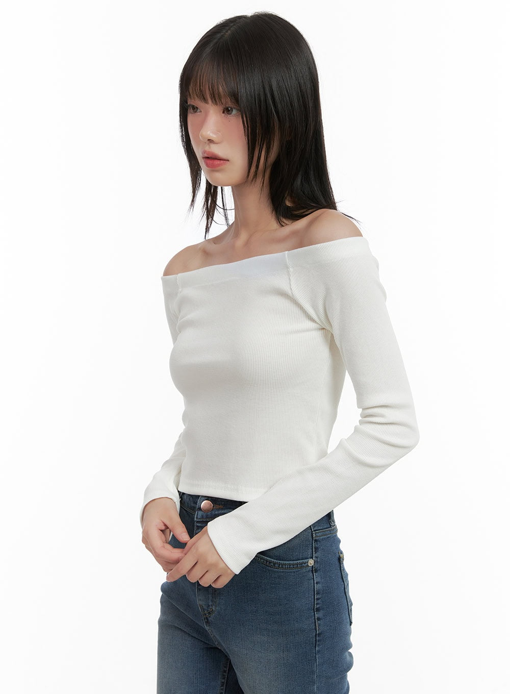 Basic Off-Shoulder Crop Top CG427 - Acubi style | LEWKIN